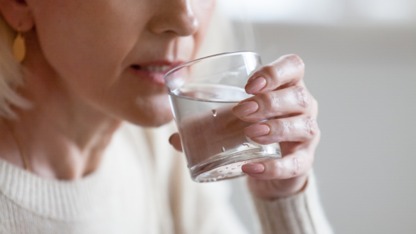 Svamp i munnen (oral candidos) – symtom och behandling | Doktorn.com